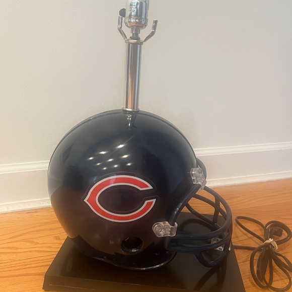 NFL | Accents | Chicago Bears Football Helmet Lamp Nfl Sports Man Cave ...